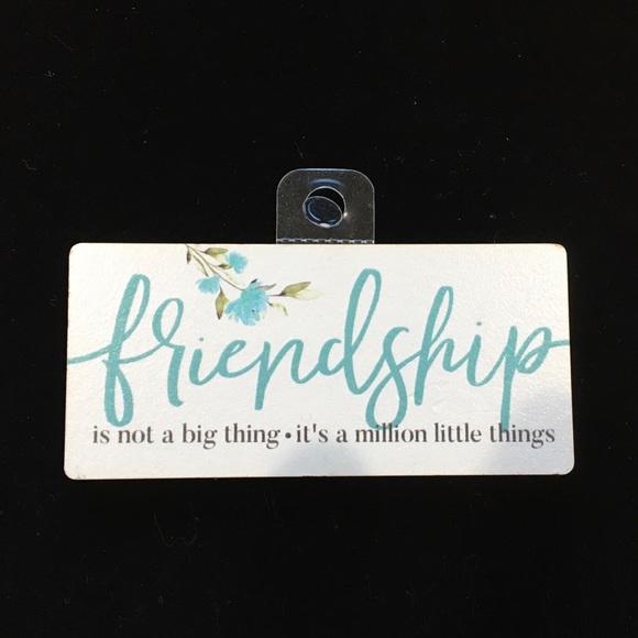 Wall Decor | Nwt Friendship Magnet | Poshmark